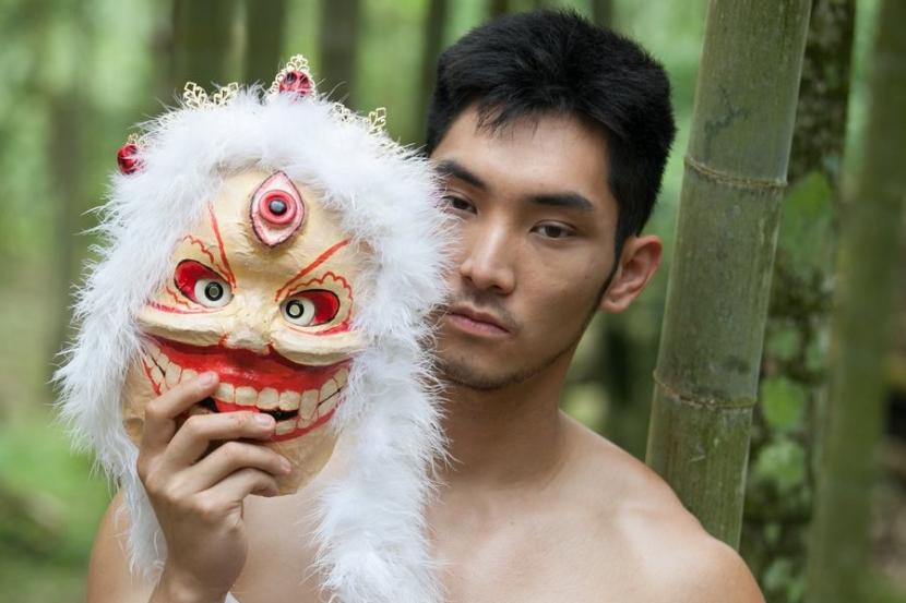 GV star Eric East is now a film star in "Thirty Years of Adonis" | GagaTai