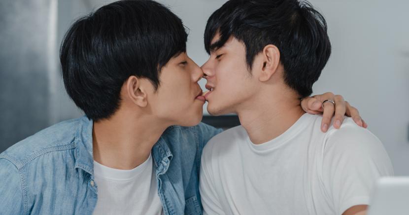 4 款最爽的男男性愛體位 這樣搭配玩具更銷魂！ | GagaTai 嘎嘎台