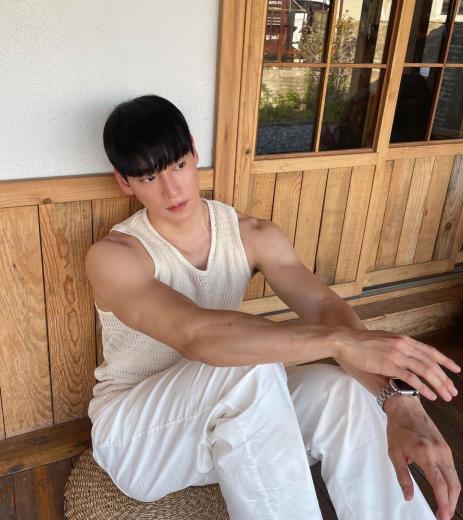 周六嘎鮮肉｜哥就是不愛看鏡頭！喜歡和哥兒們耍可愛的歐巴：Daolum | GagaTai 嘎嘎台